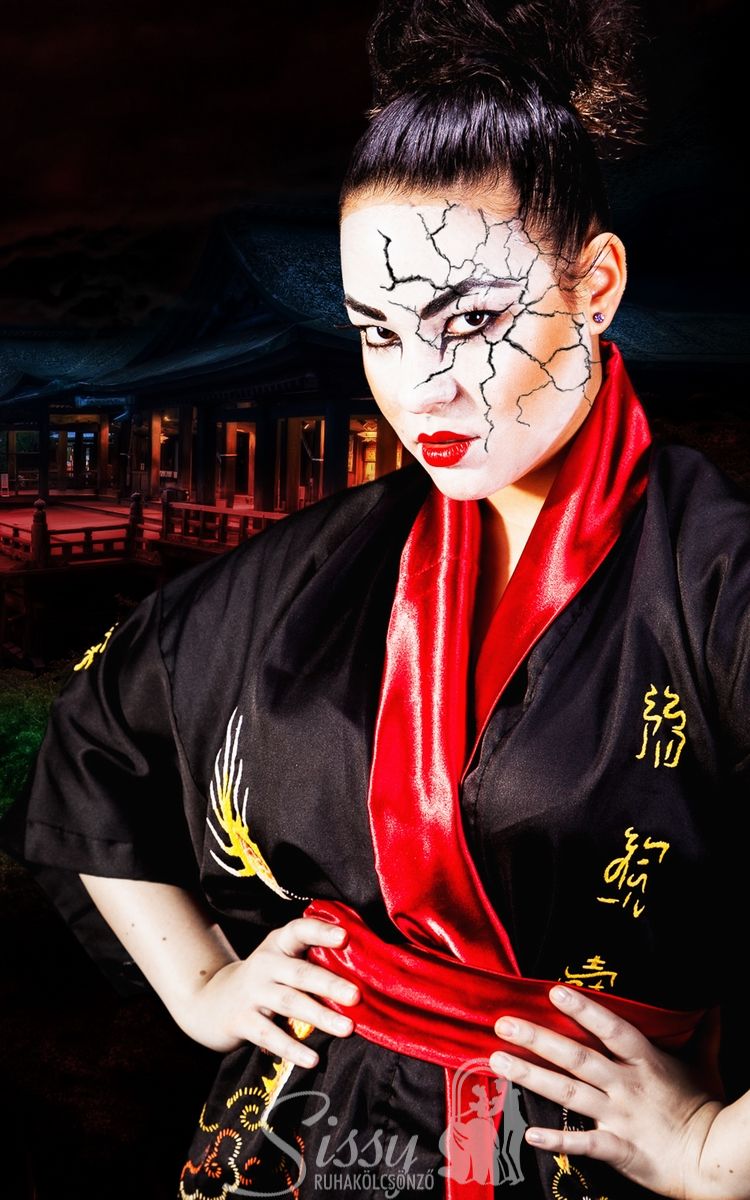 Japán gésa jelmezek